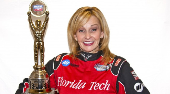 Two-Time World Champion Elaine Larsen Set To Drive Florida Tech Jet ...