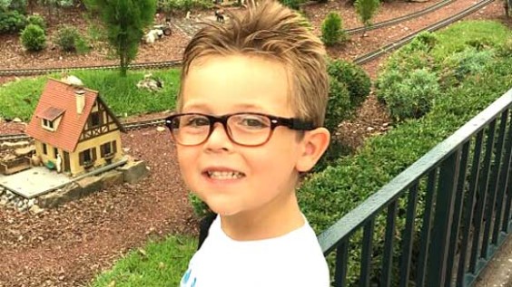 VIDEO: Melbourne's 5-Year Old Evan LeFevre Crowned PETA's 2016 'Cutest ...