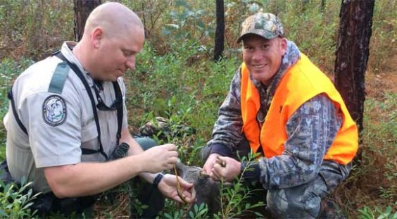 Shikar-Safari Honors FWC Officer Jason Hutchinson 2017 Wildlife Officer of the Year - Space ...