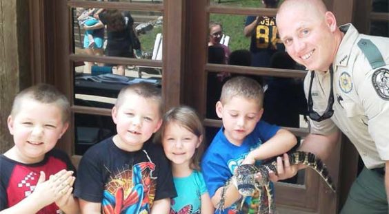 Shikar-Safari Honors FWC Officer Jason Hutchinson 2017 Wildlife Officer of the Year - Space ...