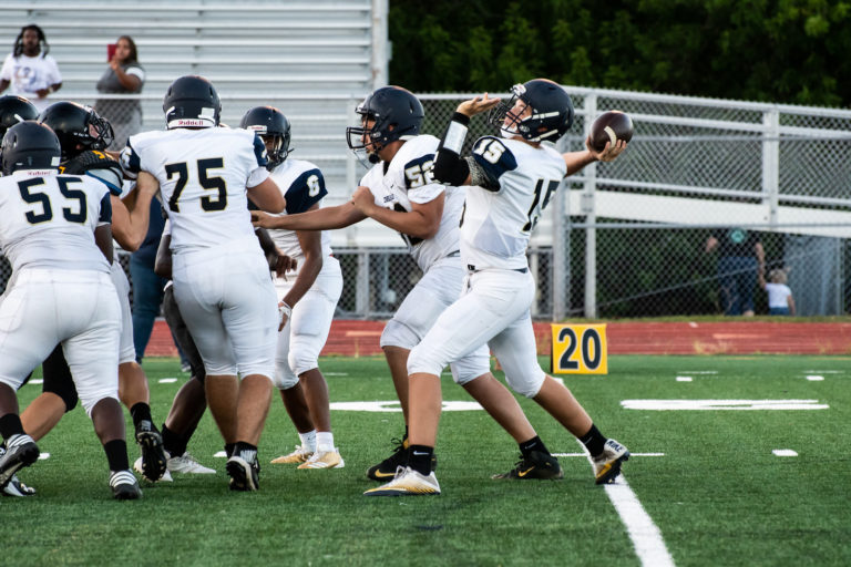 PHOTO GALLERY: Merritt Island Mustangs Utilize Big Plays To Sneak By ...