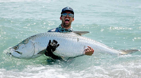 VIDEO OF THE DAY: Florida Fisherman Catches Massive Tarpon Using Aerial ...