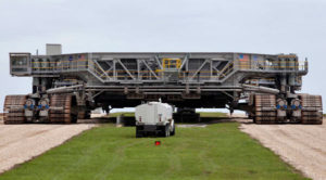 IMAGE OF THE DAY: NASA's Crawler-Transporter 2 Moves to Launch Pad 39B ...