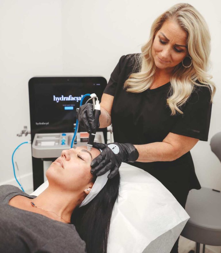 FEEL AND LOOK YOUR BEST! 4EVER YOUNG Anti-Aging Solutions Now Open On ...