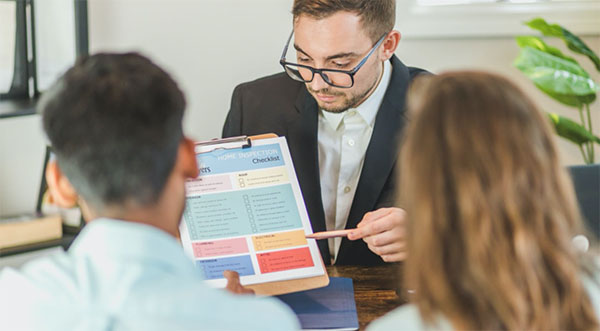 Design Thinking For Customer Experience: Putting Customers At The ...