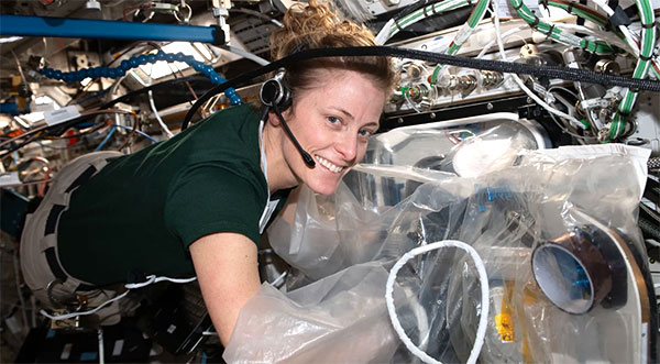 NASA Astronaut Loral O’Hara, Crewmates Set to Return to Earth Friday ...