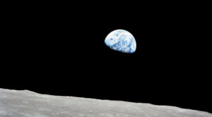 NASA Apollo 8 Astronaut Bill Anders Captured Iconic 'Earthrise' December 24, 1968 - Space Coast ...