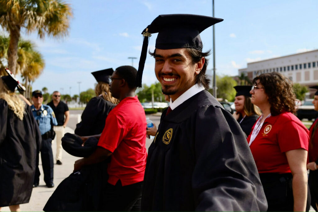 Former NASA Astronaut Winston Scott Inspires Florida Tech Class of 2026 ...